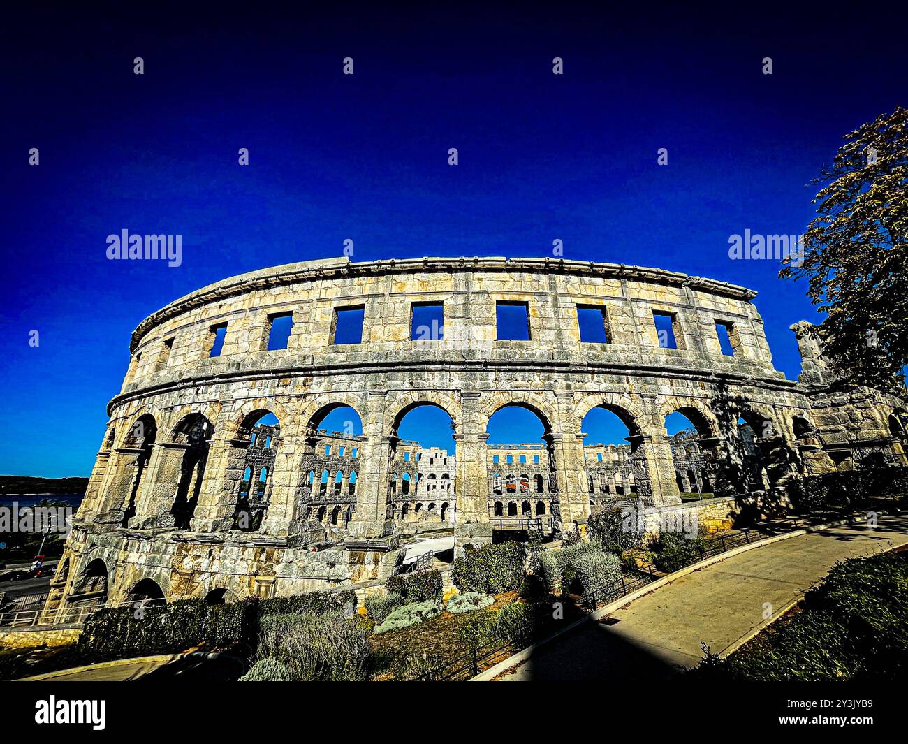 Old Amphitheater in Pula Croatia Pula Amphitheatre Istrien Croatia ...