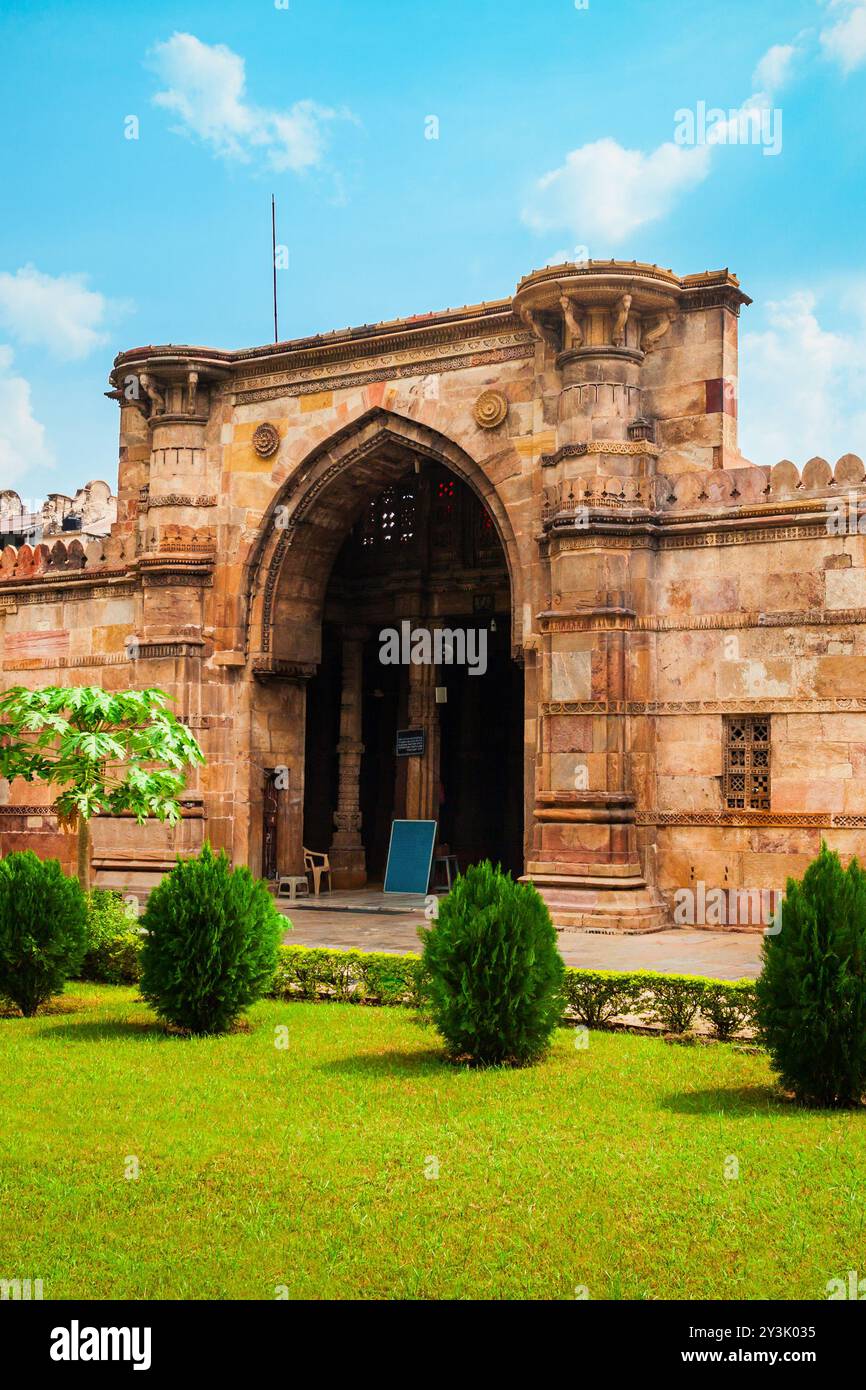 Ahmedshah Masjid or Sultan Ahmed Shah Mosque in the city of Ahmedabad ...