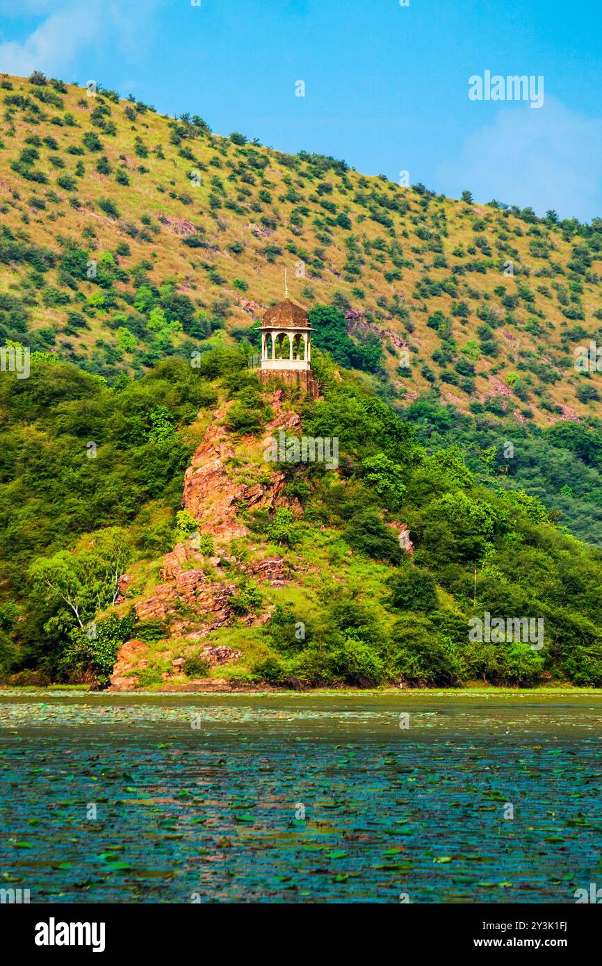 Jet Sagar lake and Cattle Guard Hut Tiger Hills situated in Bundi town ...