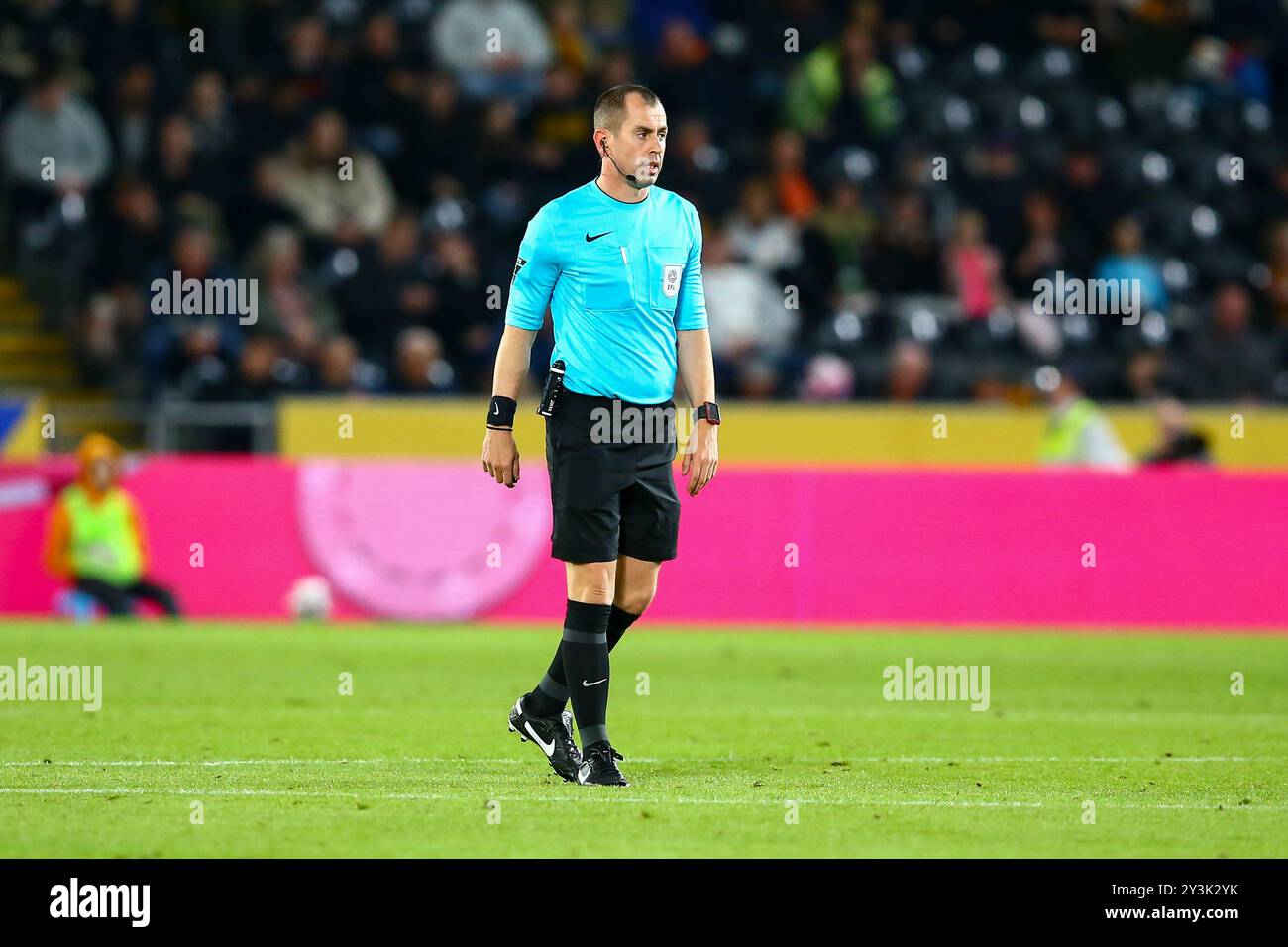 MKM Stadium, Hull, England - 14th September 2024 Referee Peter Bankes ...