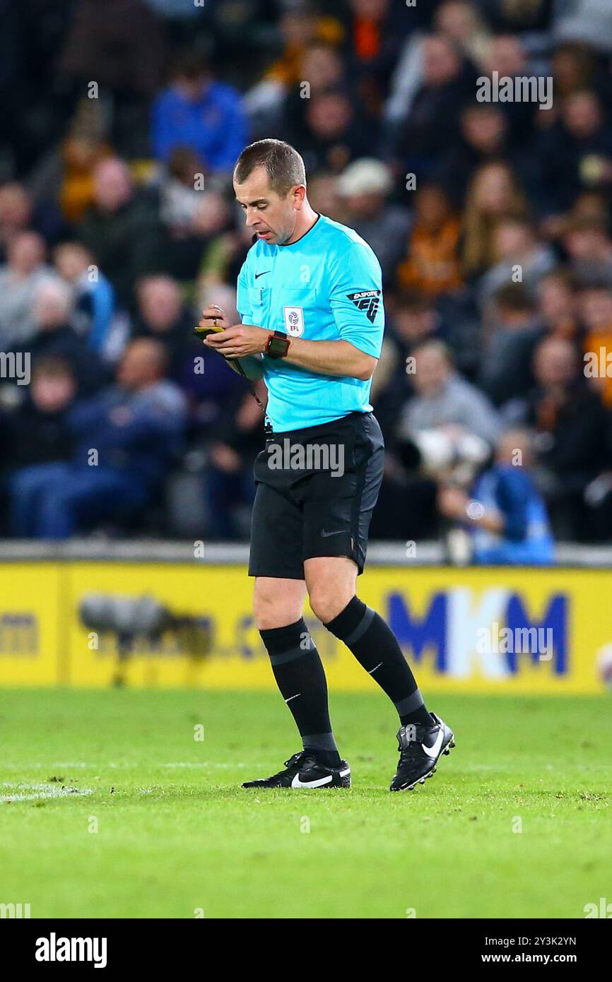 MKM Stadium, Hull, England - 14th September 2024 Referee Peter Bankes ...