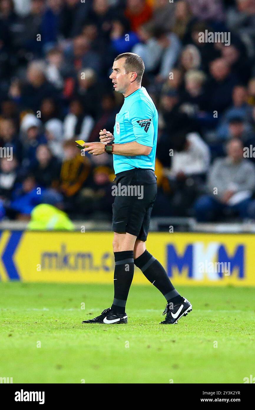 MKM Stadium, Hull, England - 14th September 2024 Referee Peter Bankes ...