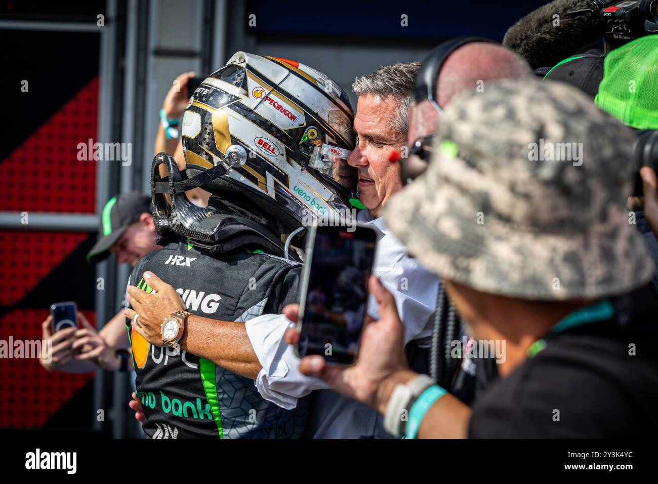 DURKSEN Joshua (pry), PHM AIX Racing, Dallara F2 2024, portrait Parc ...