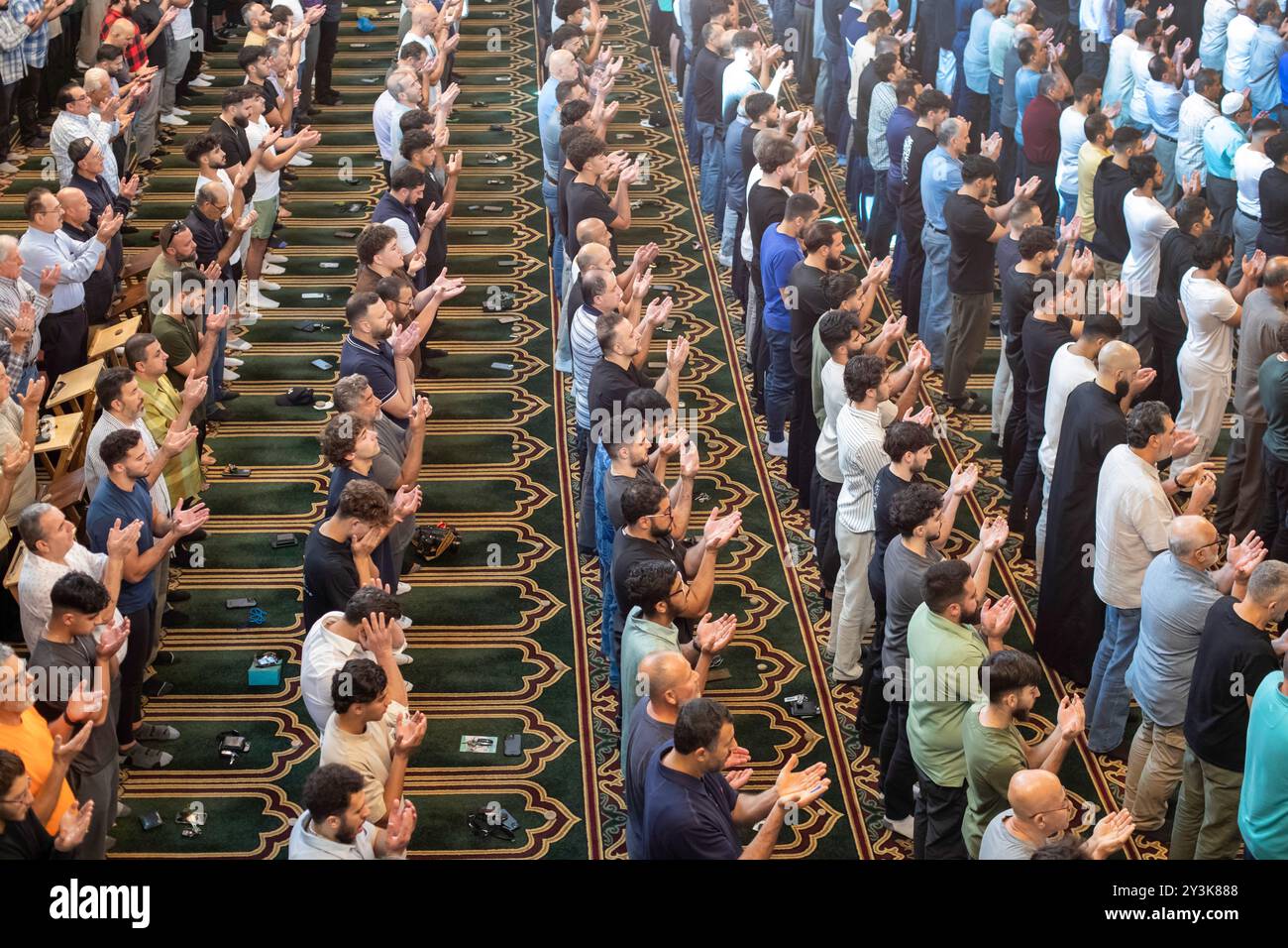 Dearborn mosque hi-res stock photography and images - Alamy