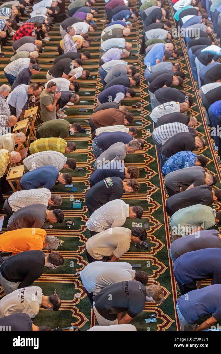 Dearborn mosque hi-res stock photography and images - Alamy