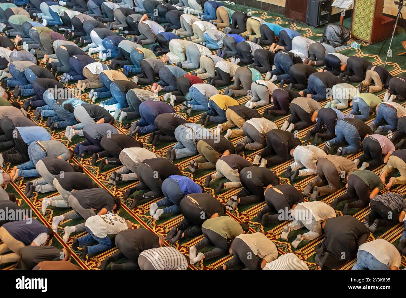 Dearborn mosque hi-res stock photography and images - Alamy