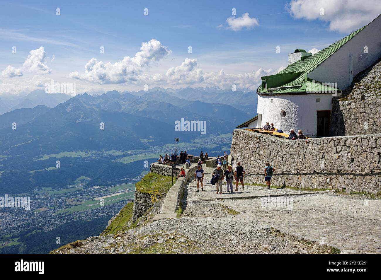 View, mountain station, cable car of the Hafelekarbahn of the ...