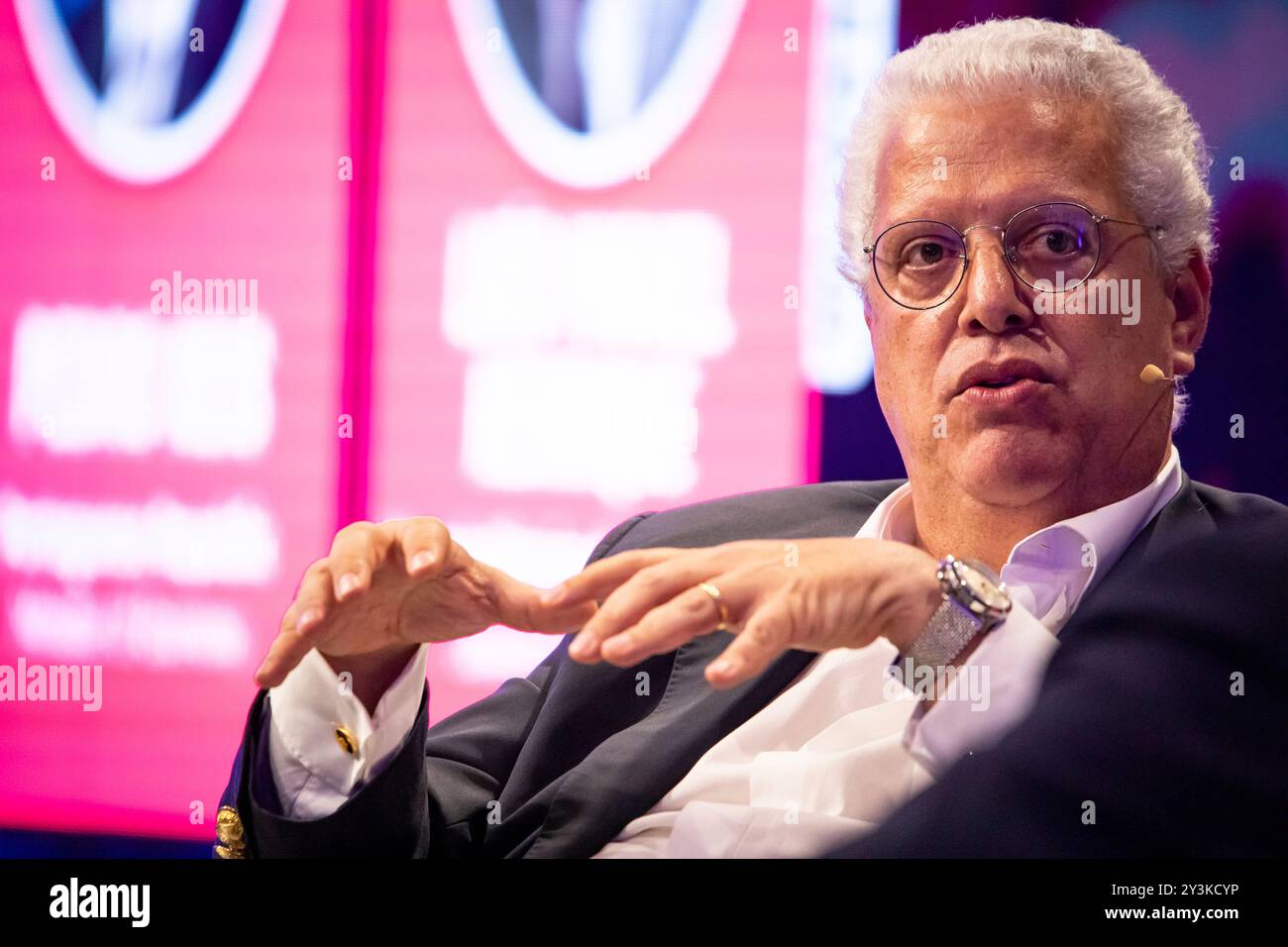 Portugal football summit hi-res stock photography and images - Alamy