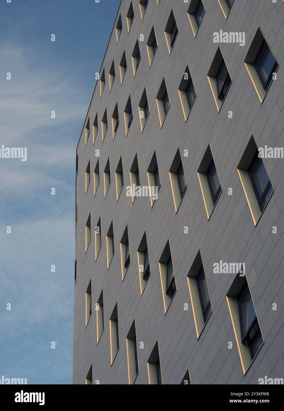 Stone cladding hi-res stock photography and images - Alamy