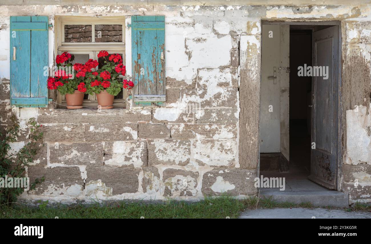 Exterior wooden window sill hi-res stock photography and images - Alamy