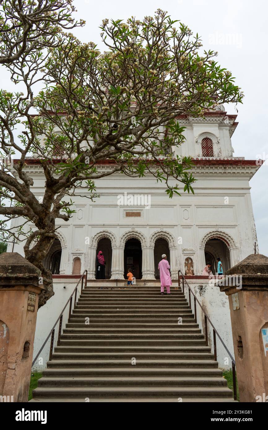 Puthia, Bangladesh - 04.21.2023: steps Shiva Temple, at Puthia Rajbari ...