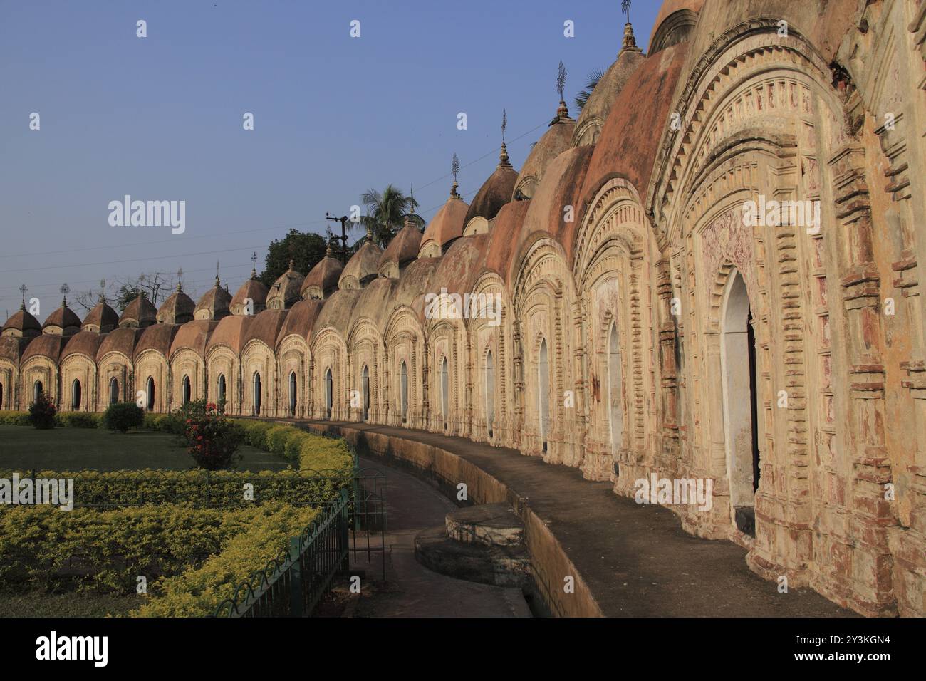 Terracotta Temple in Kalna, India. Lalji Temple Stock Photo - Alamy