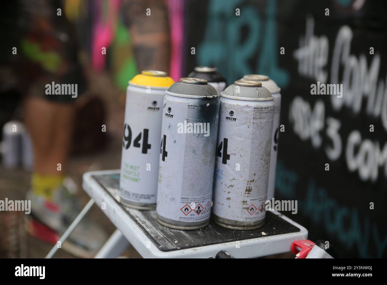 Birmingham, UK. 14th Sept, 2024. Graffiti artists at work on the walls ...