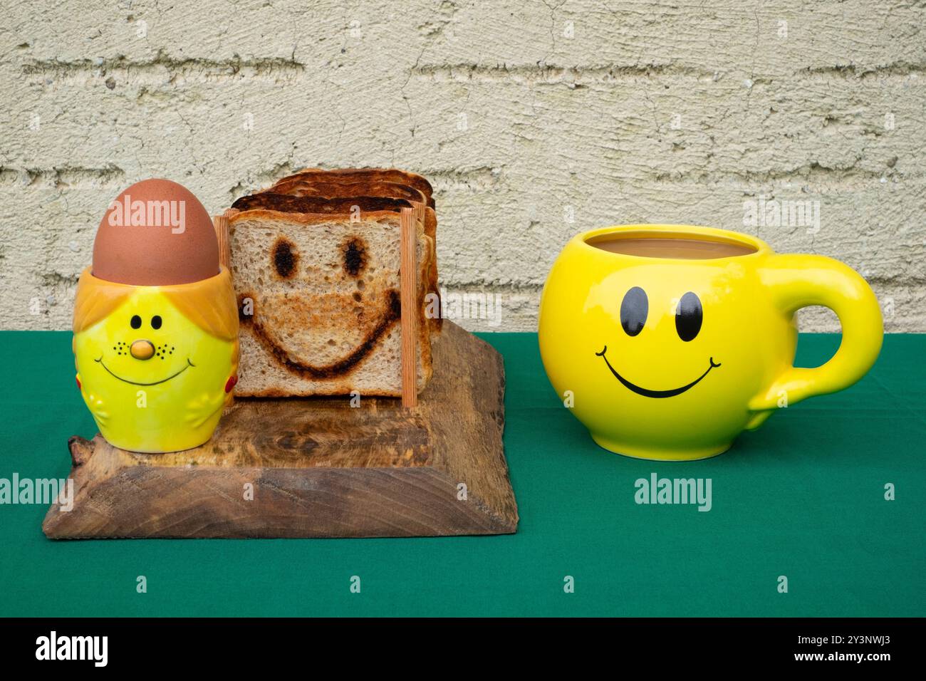 Toast rack hi-res stock photography and images - Alamy