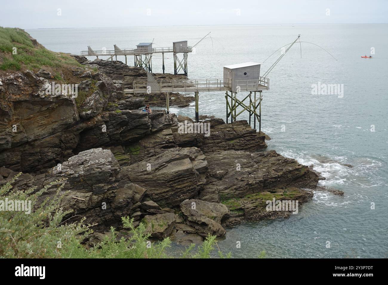 Fisheries on stilts dedicated to square net fishing on the Atlantic ...