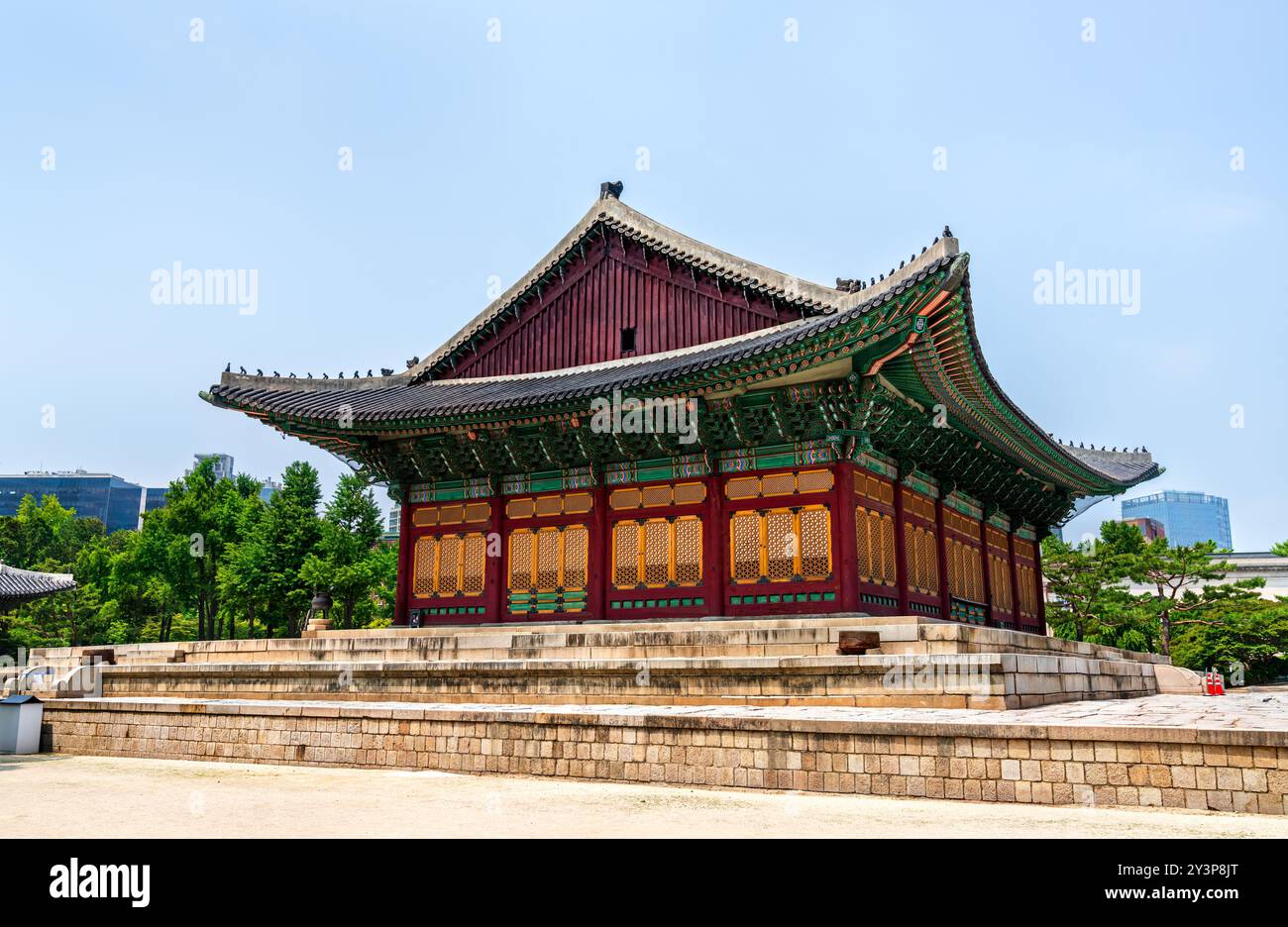 Junghwajeon Hall at Deoksugung Palace in Seoul, South Korea Stock Photo ...