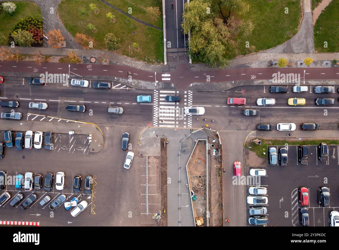 Aerial view busy intersection surrounding hi-res stock photography and ...