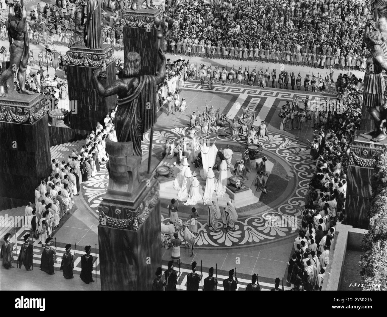 Scene with deborah kerr hi-res stock photography and images - Alamy