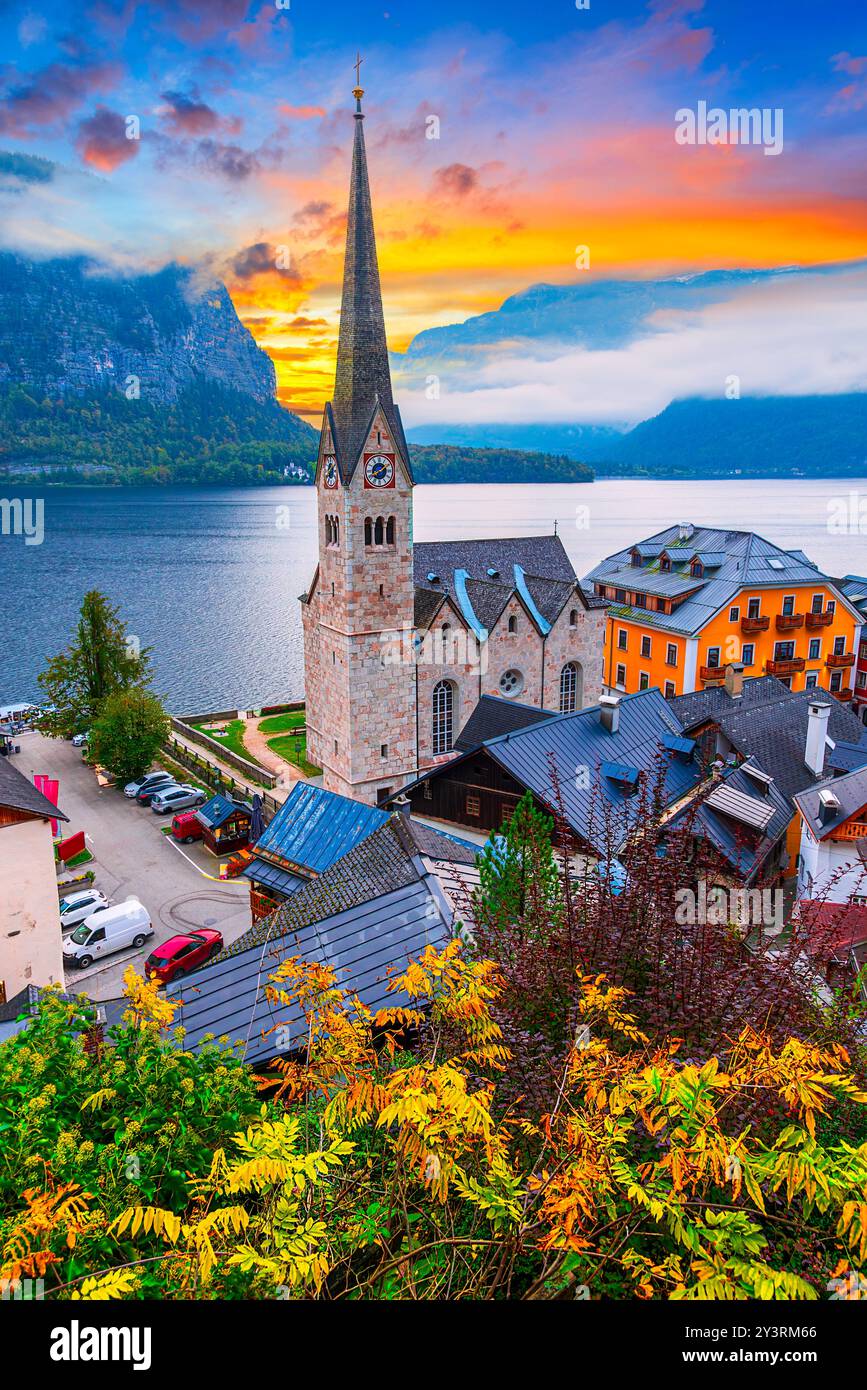 Hallstatt, Austria, Salzkammergut region: Misty autumn morning view of ...
