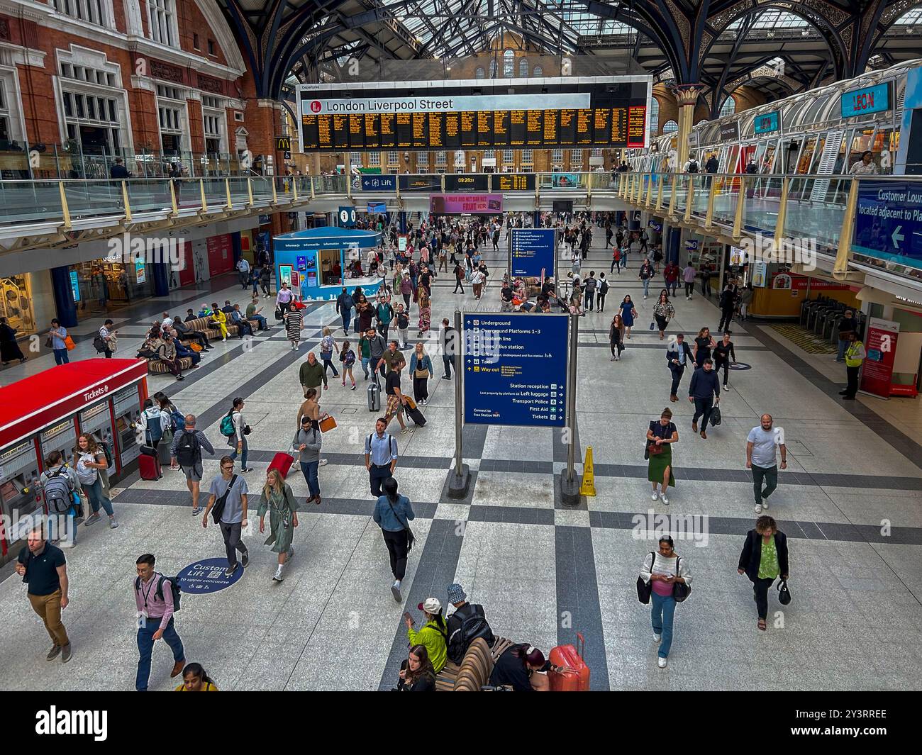 London, England, High Angle, Large Crowd People, Travelling inside ...