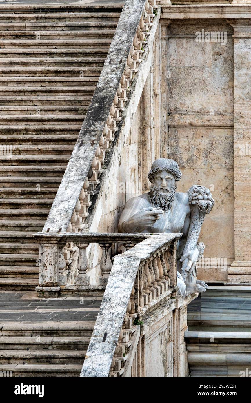 Egyptian statue cornucopia hi-res stock photography and images - Alamy