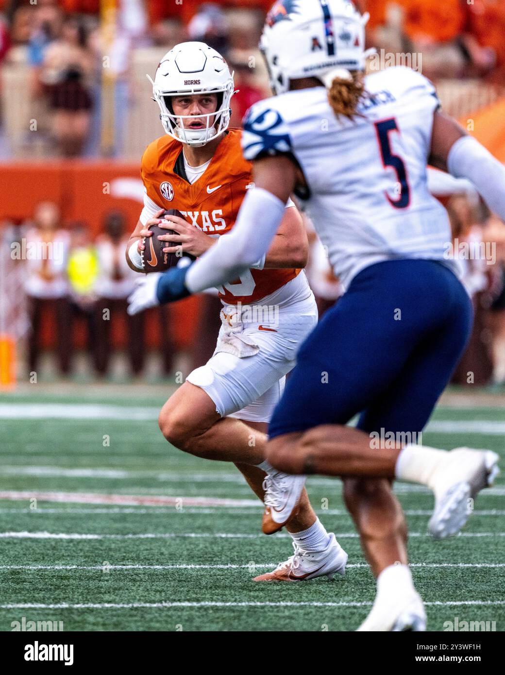 Sept 14, 2024.Arch Manning #16 of the Texas Longhorns in action vs the ...