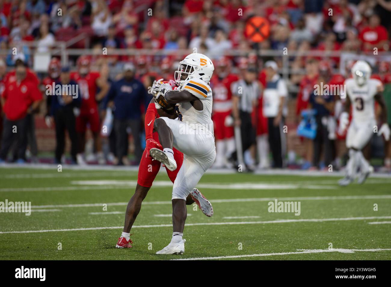Utep vs liberty september 14 hi-res stock photography and images - Alamy