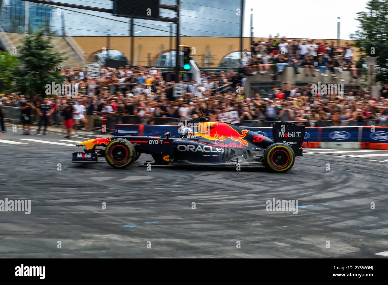 Minneapolis, Minnesota, USA. 14th Sep, 2024. The Red Bull RB7 Formula 1 ...