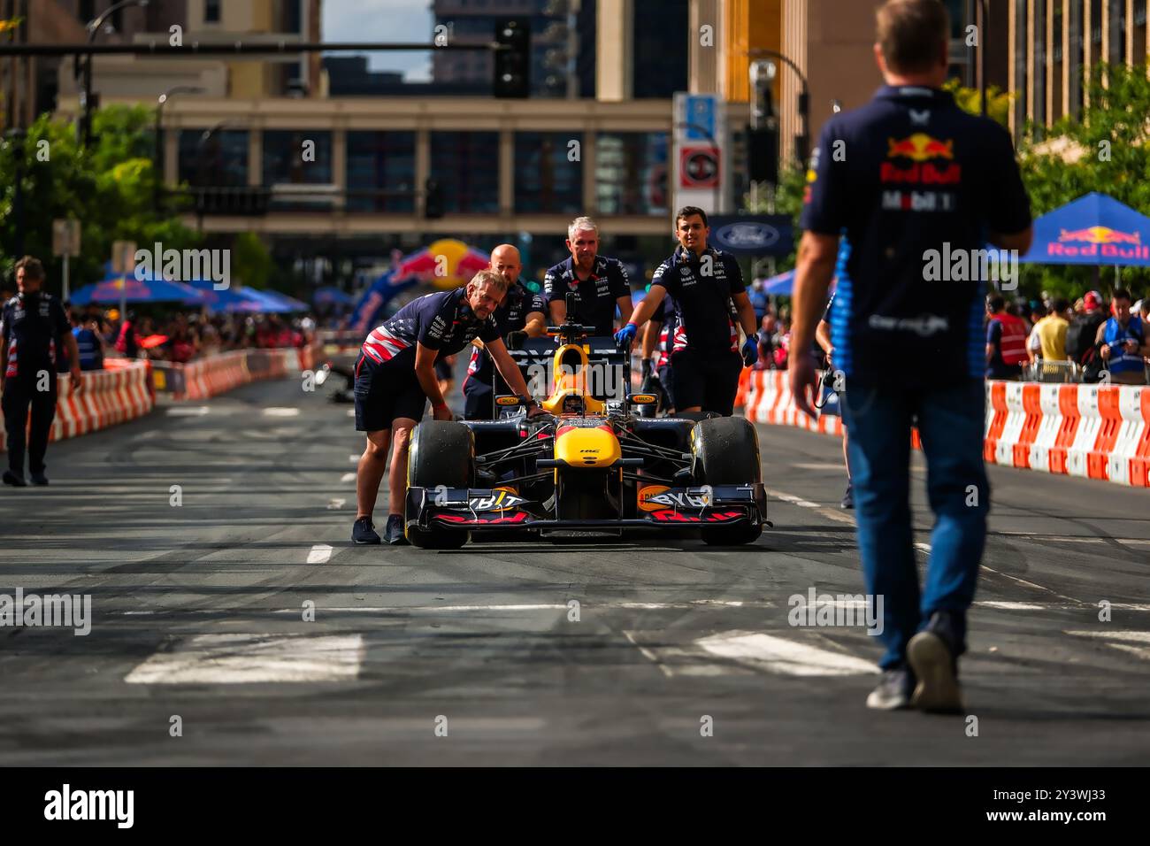 Minneapolis, Minnesota, USA. 14th Sep, 2024. The Red Bull RB7 Formula 1 ...
