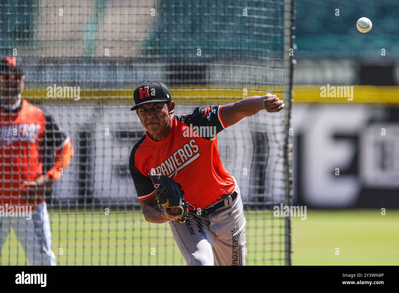 HERMOSILLO, MEXICO - SEPTEMBER 14: Oswaldo Pacheco Crespo pitcher in ...