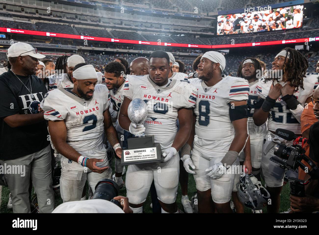 East Rutherford, New Jersey, USA. 14th Sep, 2024. Players of the Howard ...
