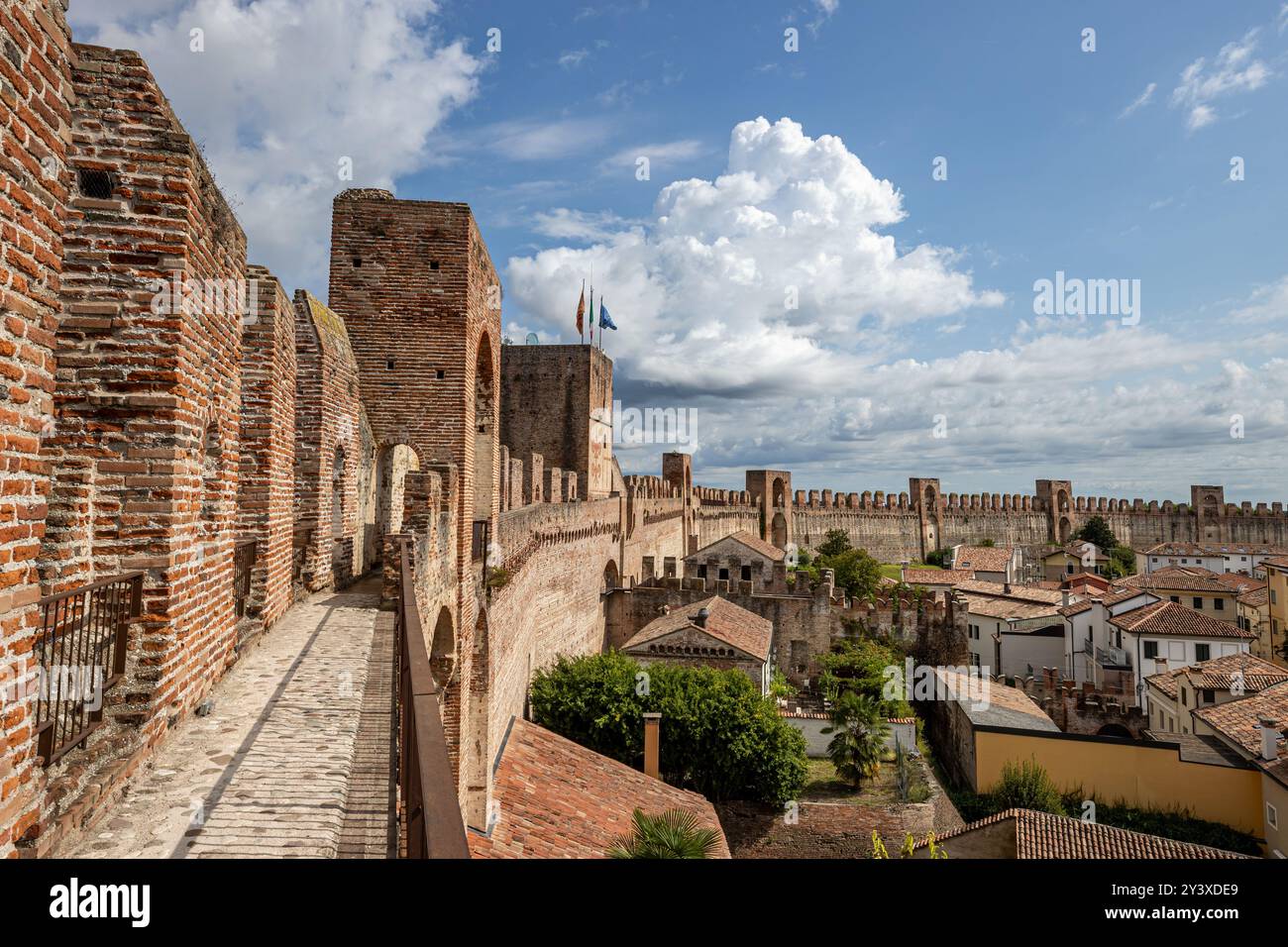 Italy, Cittadella, The parapet walkway above the medieval walls of the ...