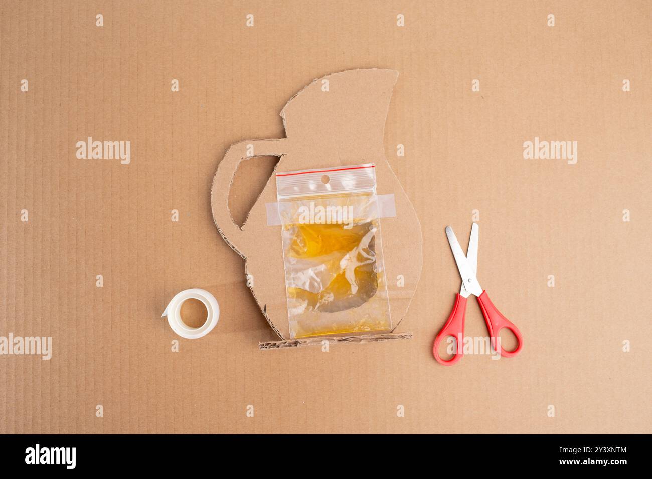 Inventive crafting hi-res stock photography and images - Alamy