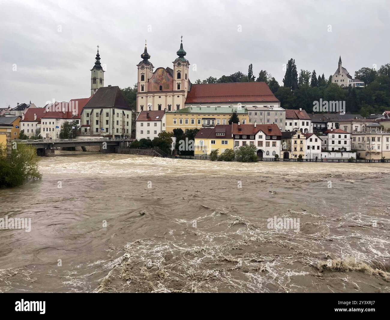 steyr, austria, 15 sep 2024, flood at the river enns in the old town ...