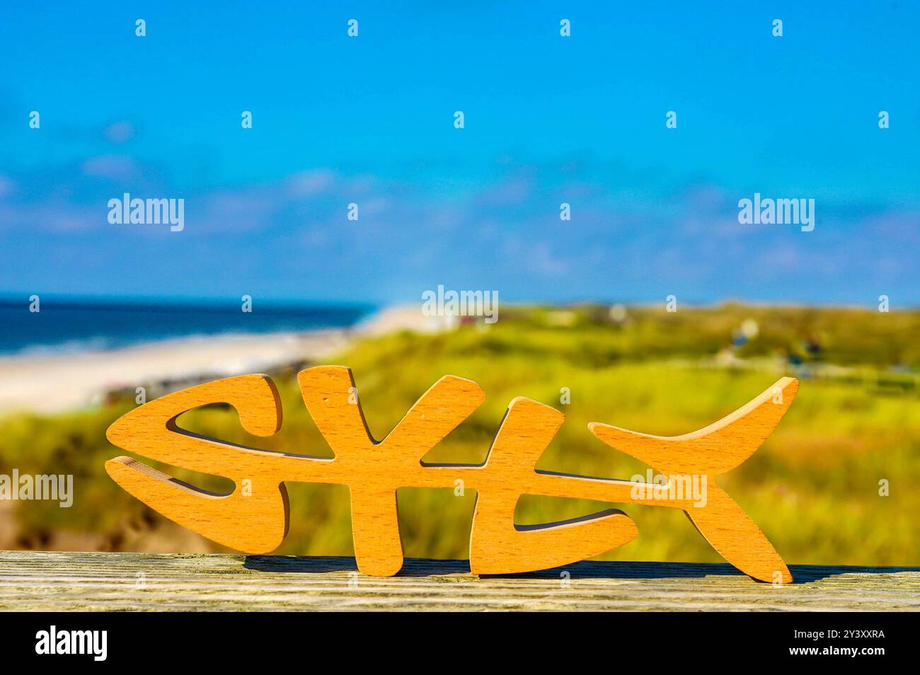 Sylt-Holzschild - Sylt ist eine Insel in der Nordsee und ein beliebtes ...