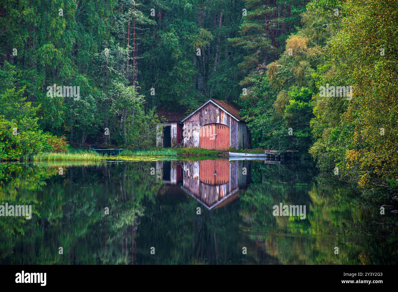 The Boatshed at Loch Farr, Inverness Stock Photo - Alamy