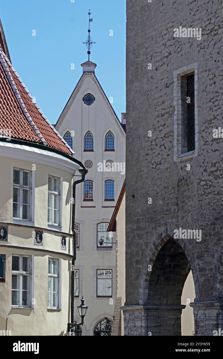 Buildings architecture old town hi-res stock photography and images - Alamy