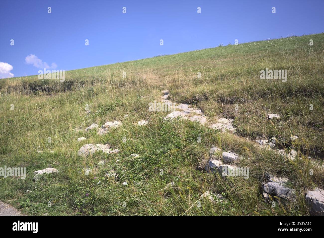 Narrow high altitude hiking hi-res stock photography and images - Alamy