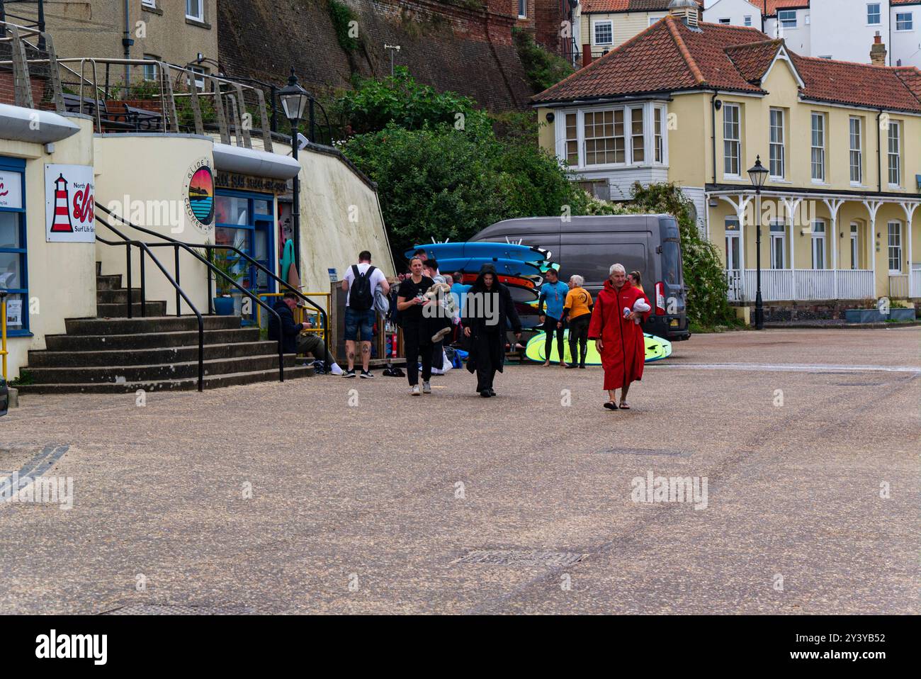 Successful surf lessons hi-res stock photography and images - Alamy