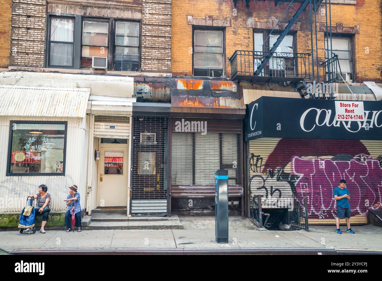 Chinatown markets shops manhattan hi-res stock photography and images ...