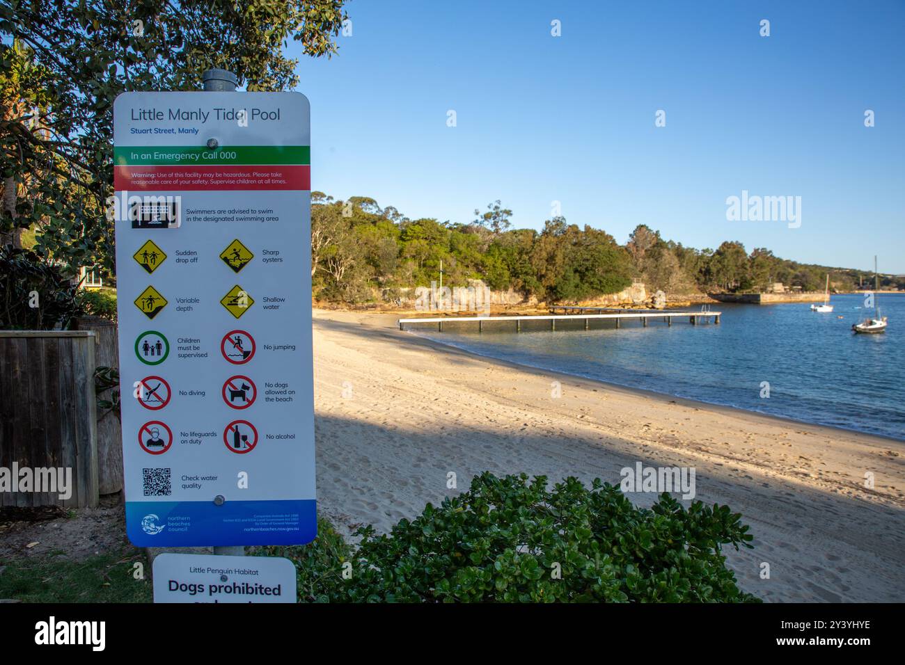 Little Manly Beach, Manly, NSW, Australia Stock Photo - Alamy