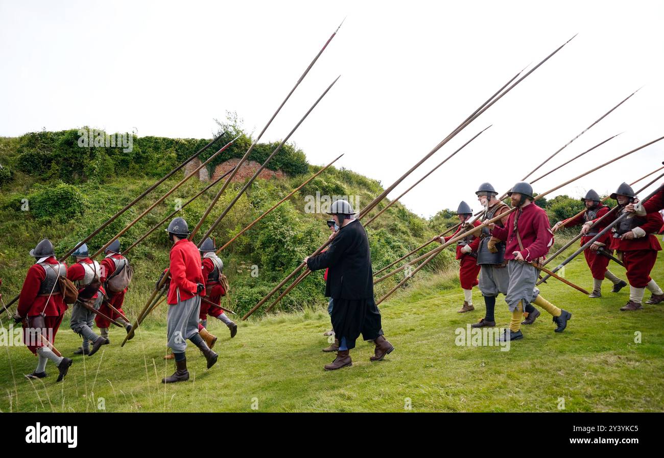 Pikemen from the English Civil War re-enactment group, The Marquess of ...