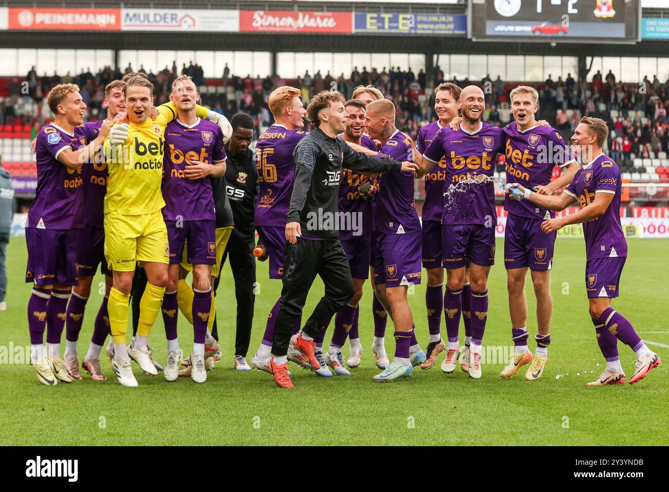 ROTTERDAM, NETHERLANDS - SEPTEMBER 15: Mats Deijl of Go Ahead Eagles ...
