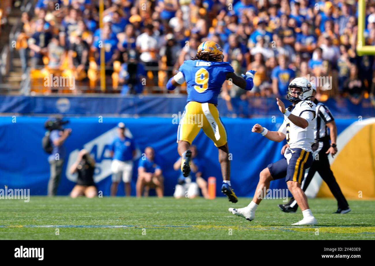 Kyle louis pittsburgh panthers hi-res stock photography and images - Alamy