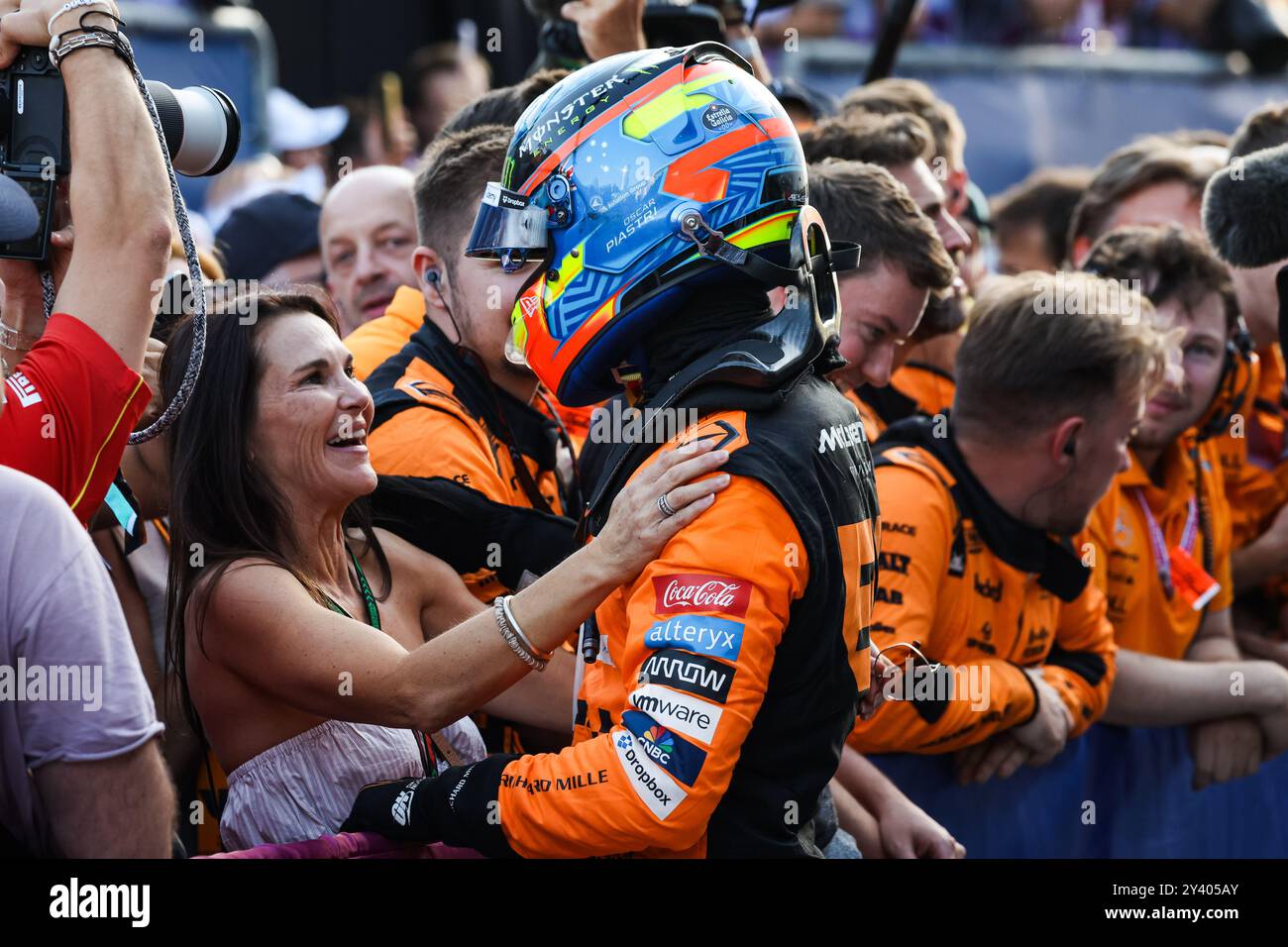 PIASTRI Oscar (aus), McLaren F1 Team MCL38, portrait celebrating ...