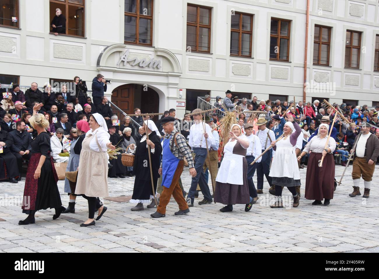 Festzug Teilnehmer Freising 15.09.2024 Marienplatz-vor Rathaus Festzug ...