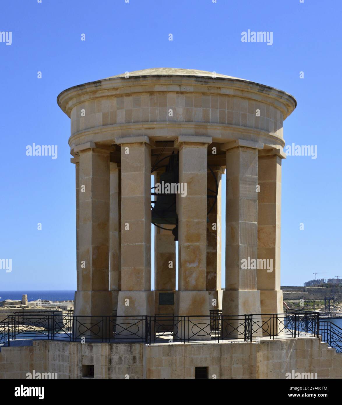 War Memorial in Valletta, the Capital of Malta Stock Photo - Alamy