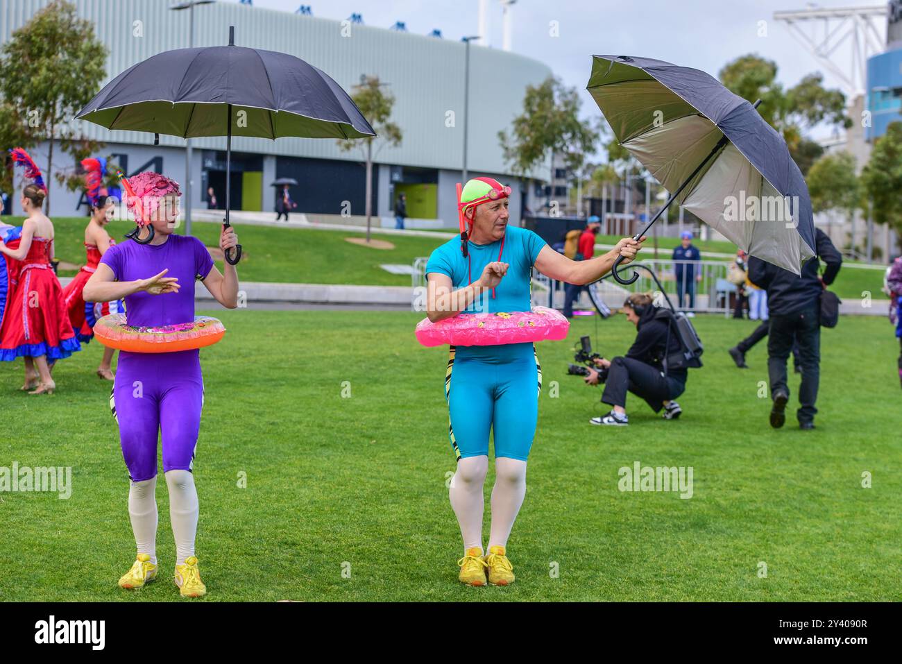 Duo of eccentric performers hi-res stock photography and images - Alamy