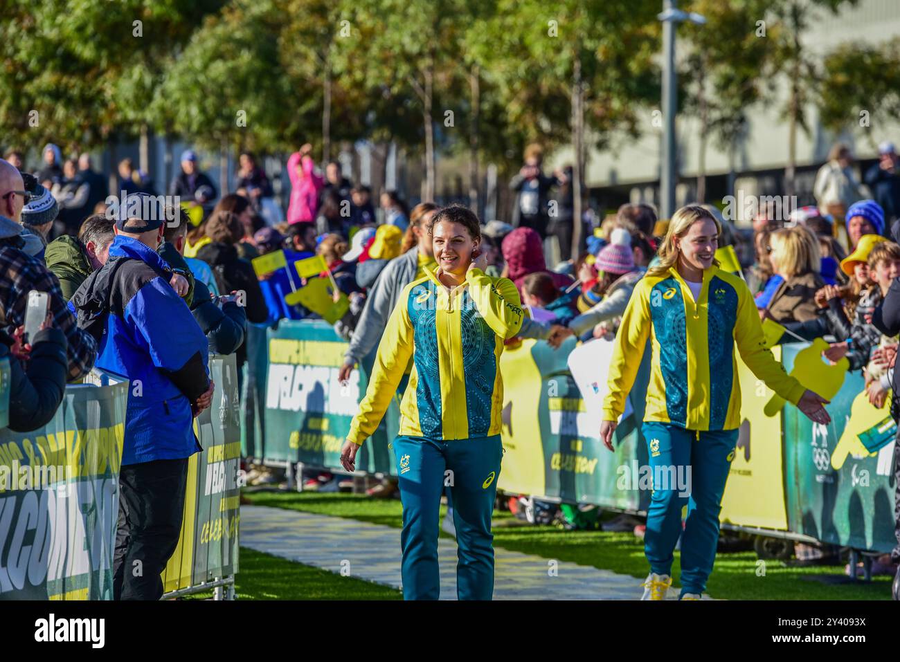 Melbourne, Australia. 14th Sep, 2024. Artistic gymnasts Emma Nedov (L ...