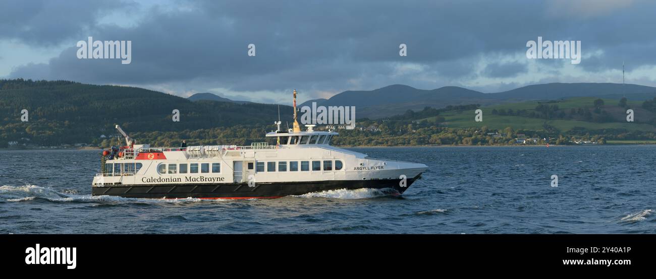 Ferry firth of clyde hi-res stock photography and images - Alamy